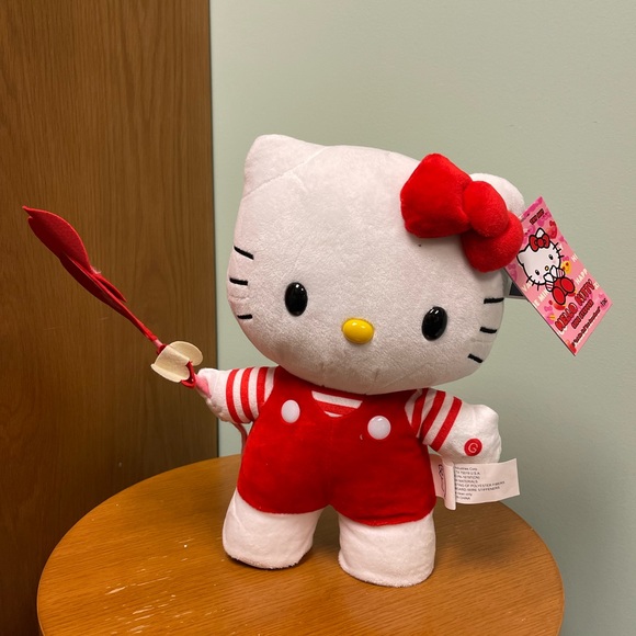 Hello Kitty | Other | Hello Kitty Valentines Day Greeter Side Stepper ...